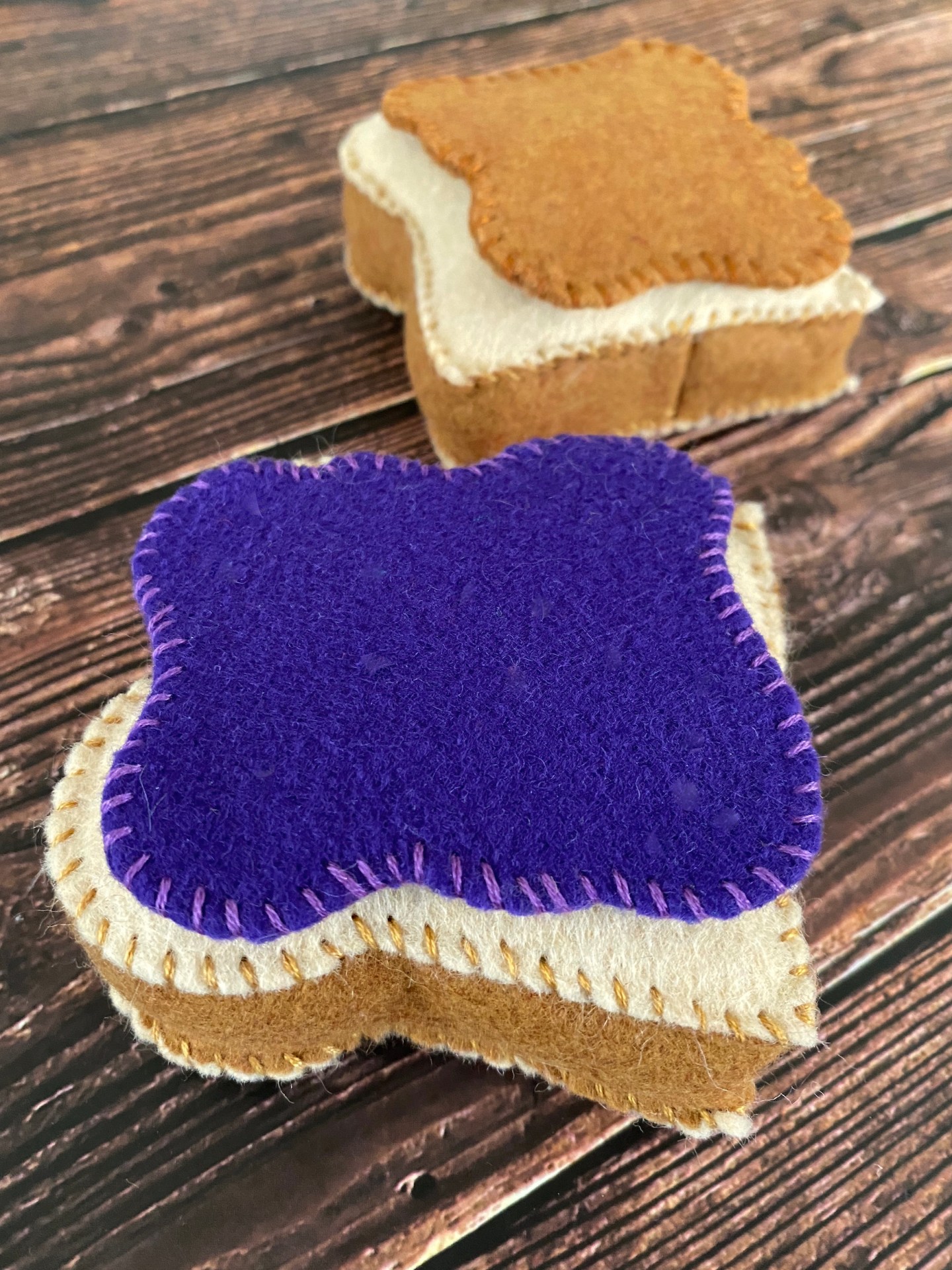 DIY – Felt Sandwich – Whole Heartily